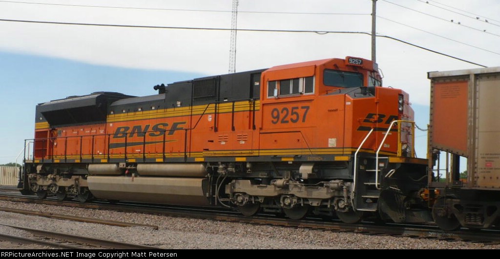 BNSF 9257